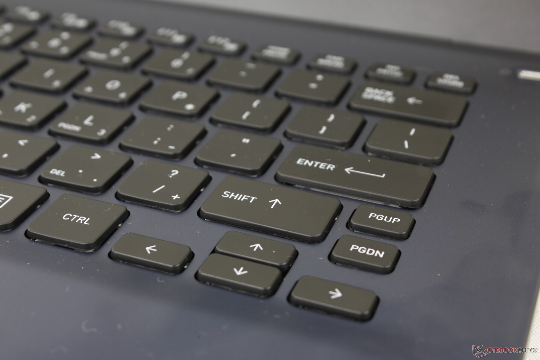 Dynabook Portégé X40-K review: Premium laptop with a budget display ...