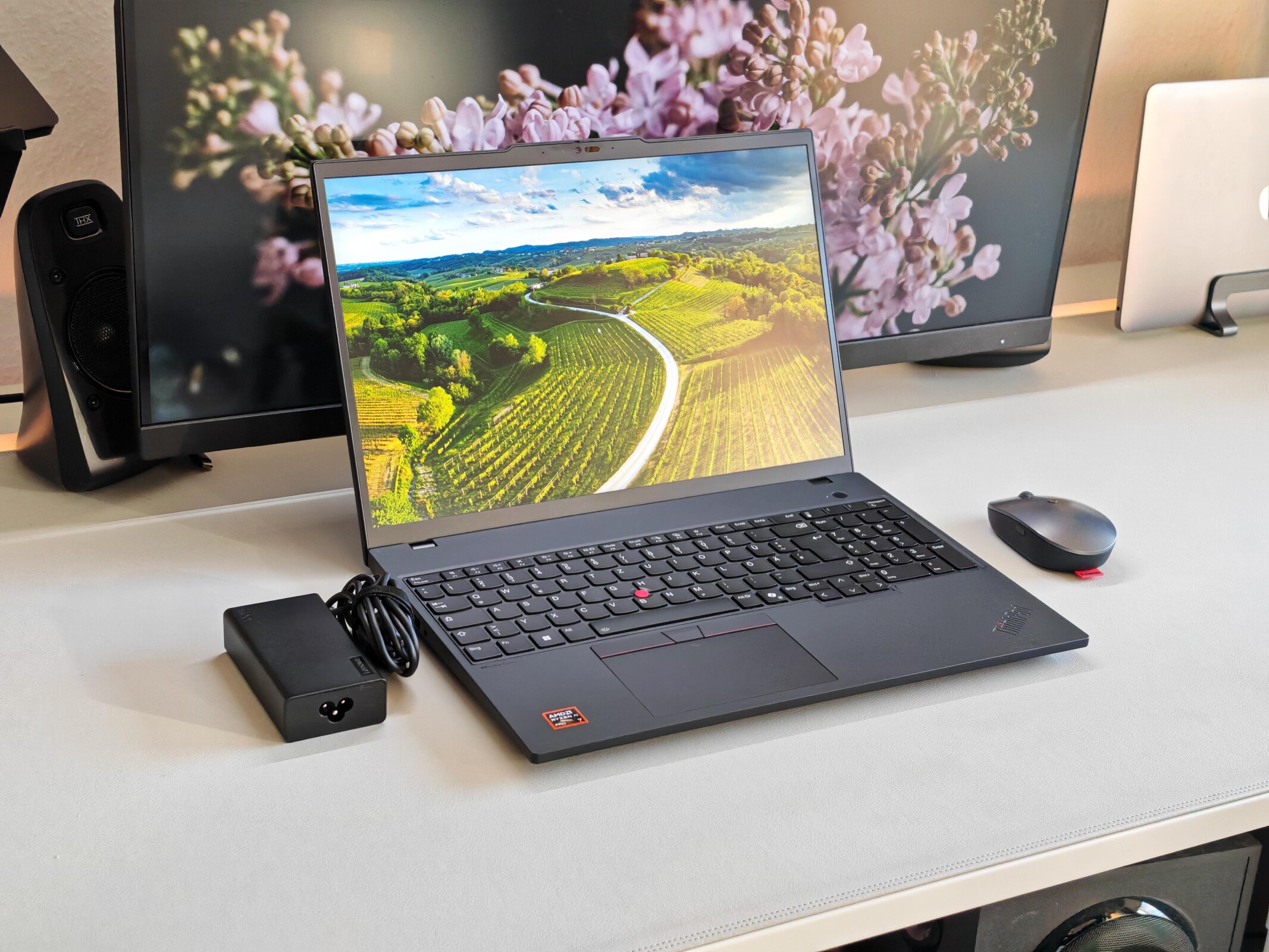 Large business laptop with AMD Ryzen Pro impresses - Lenovo ThinkPad ...