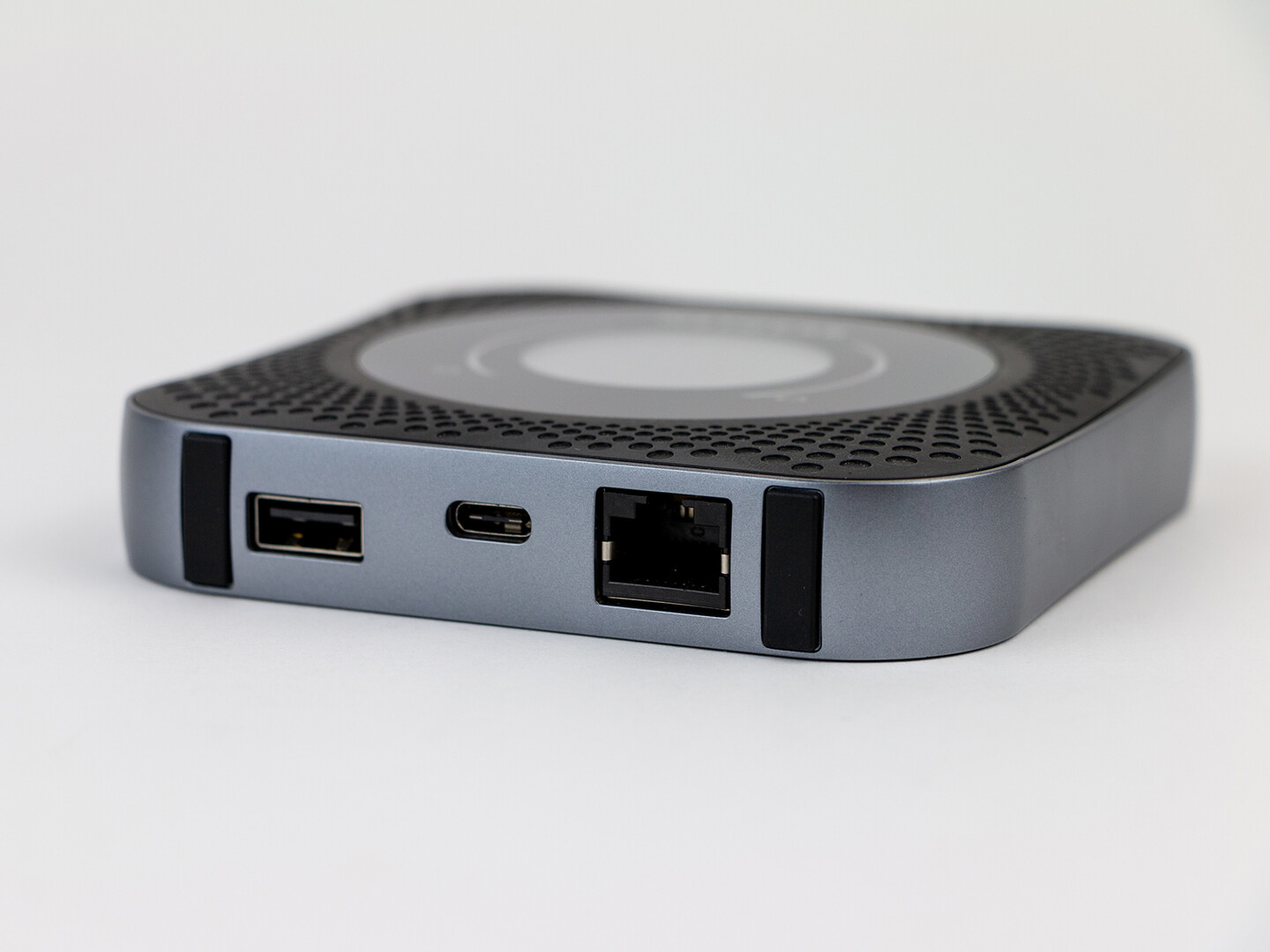 NETGEAR Nighthawk M1 Router Review - NotebookCheck.net Reviews