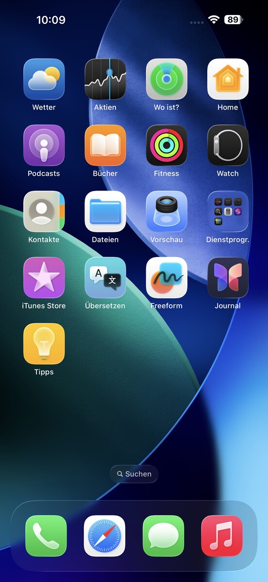 Setting new battery life records - Apple iPhone 17 Pro Max smartphone ...