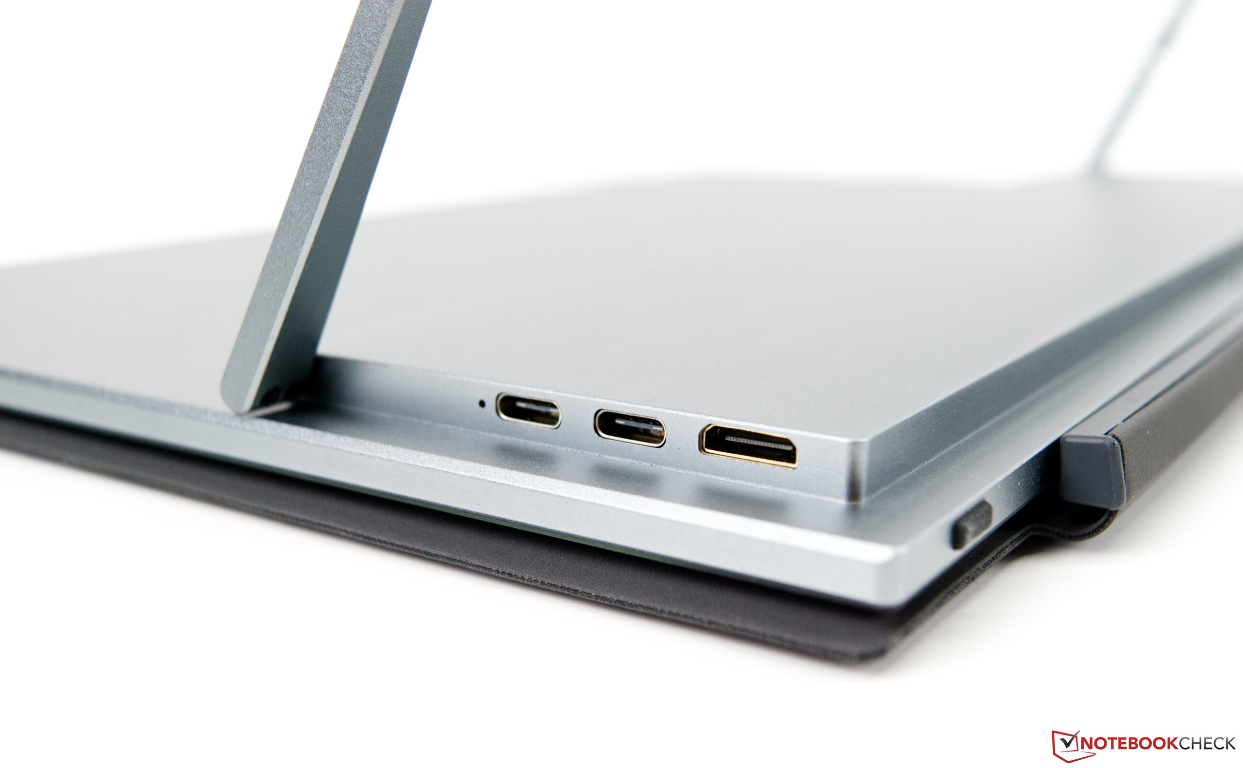 Uperfect X Pro LapDock in review - Mobile 4K touch display with ...