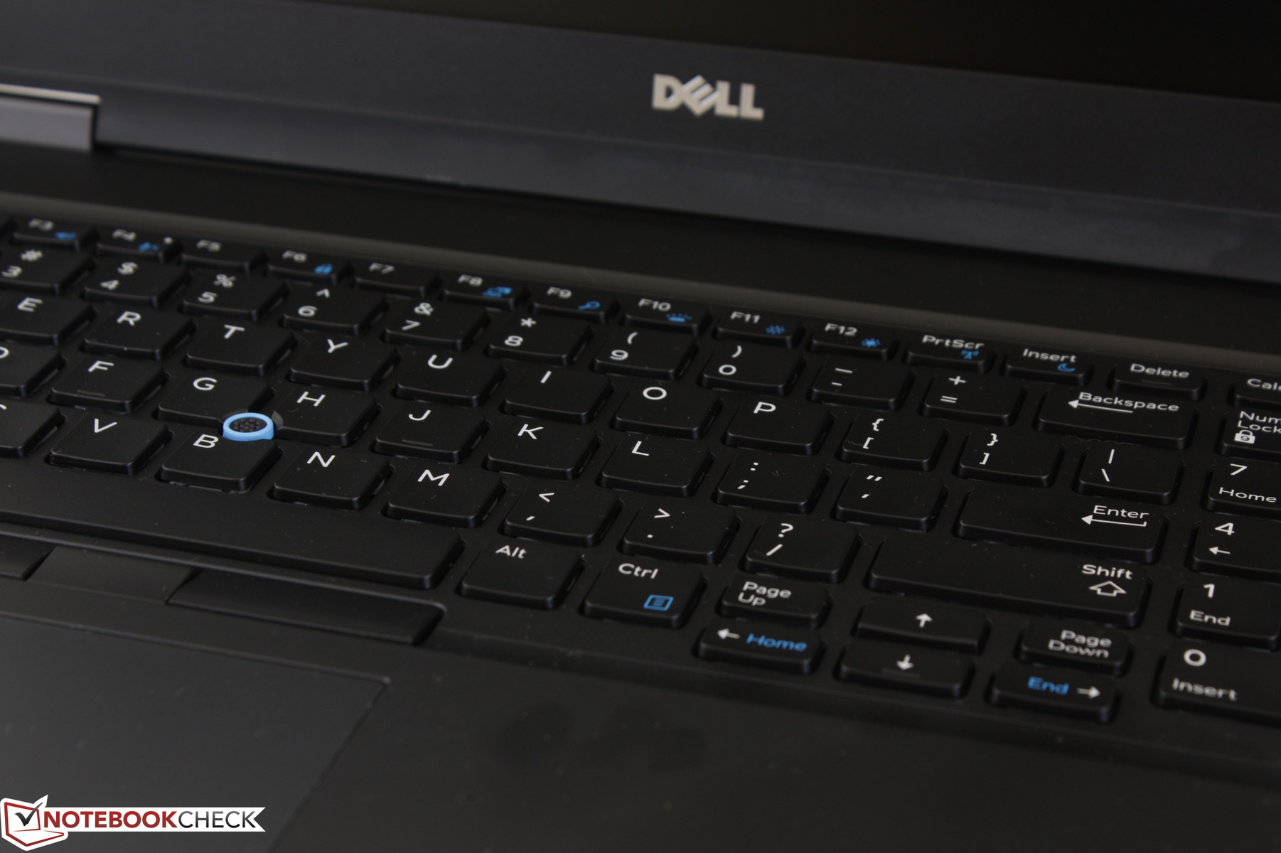 Dell Latitude 5580 (i5-7200U, HD) Laptop Review - NotebookCheck.net Reviews