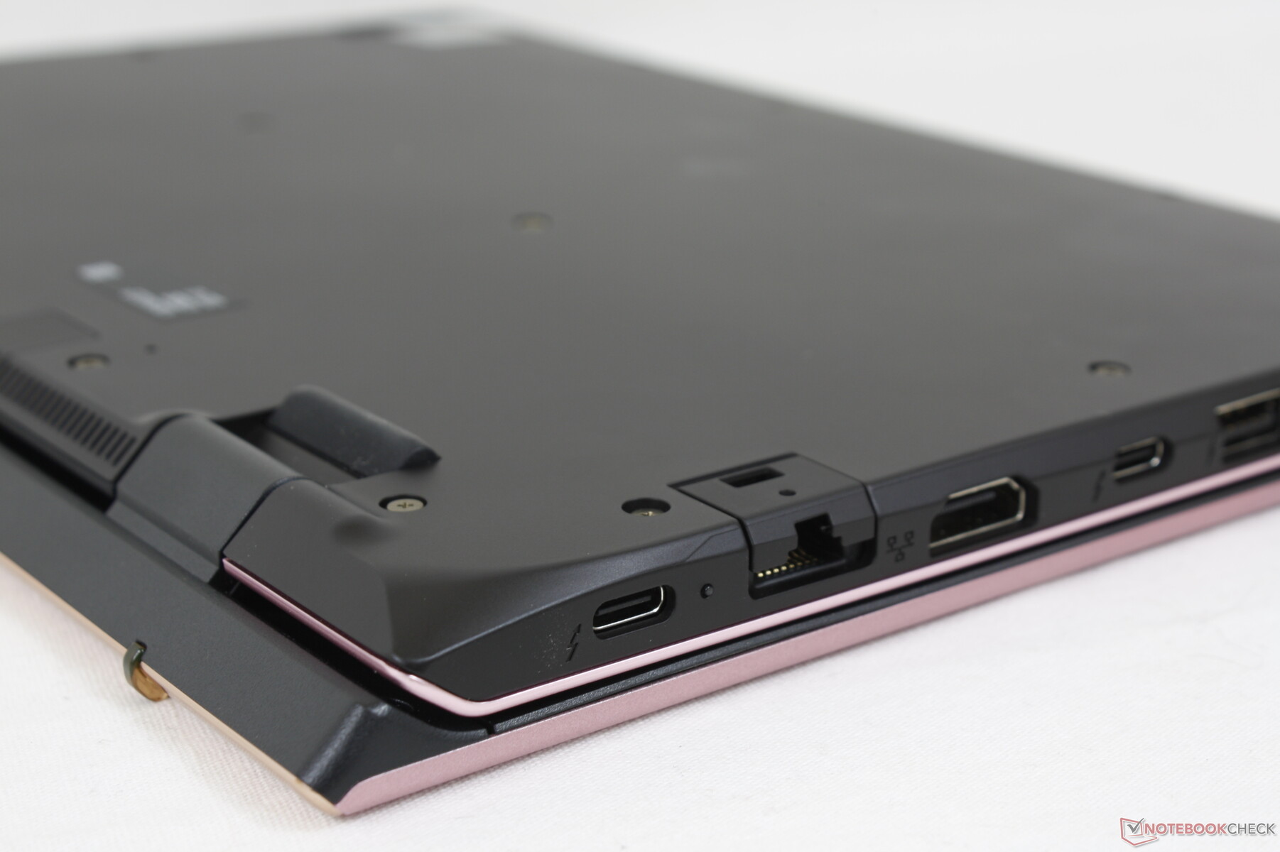 Intel Core i5-1155G7 debut: VAIO SX12 laptop review - NotebookCheck.net Reviews