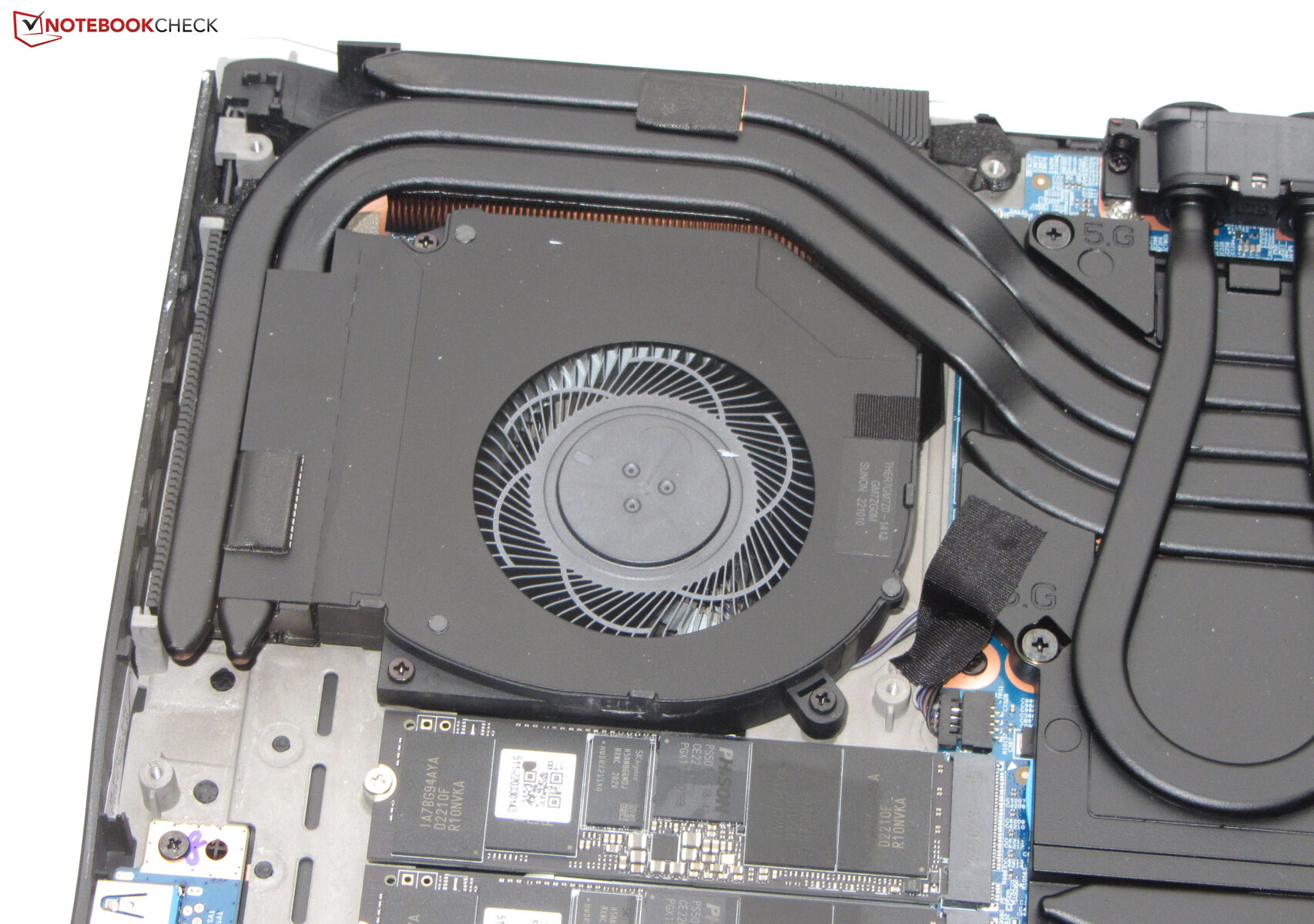 Medion Erazer Beast X40 review: Gaming notebook with RTX 4090 ...