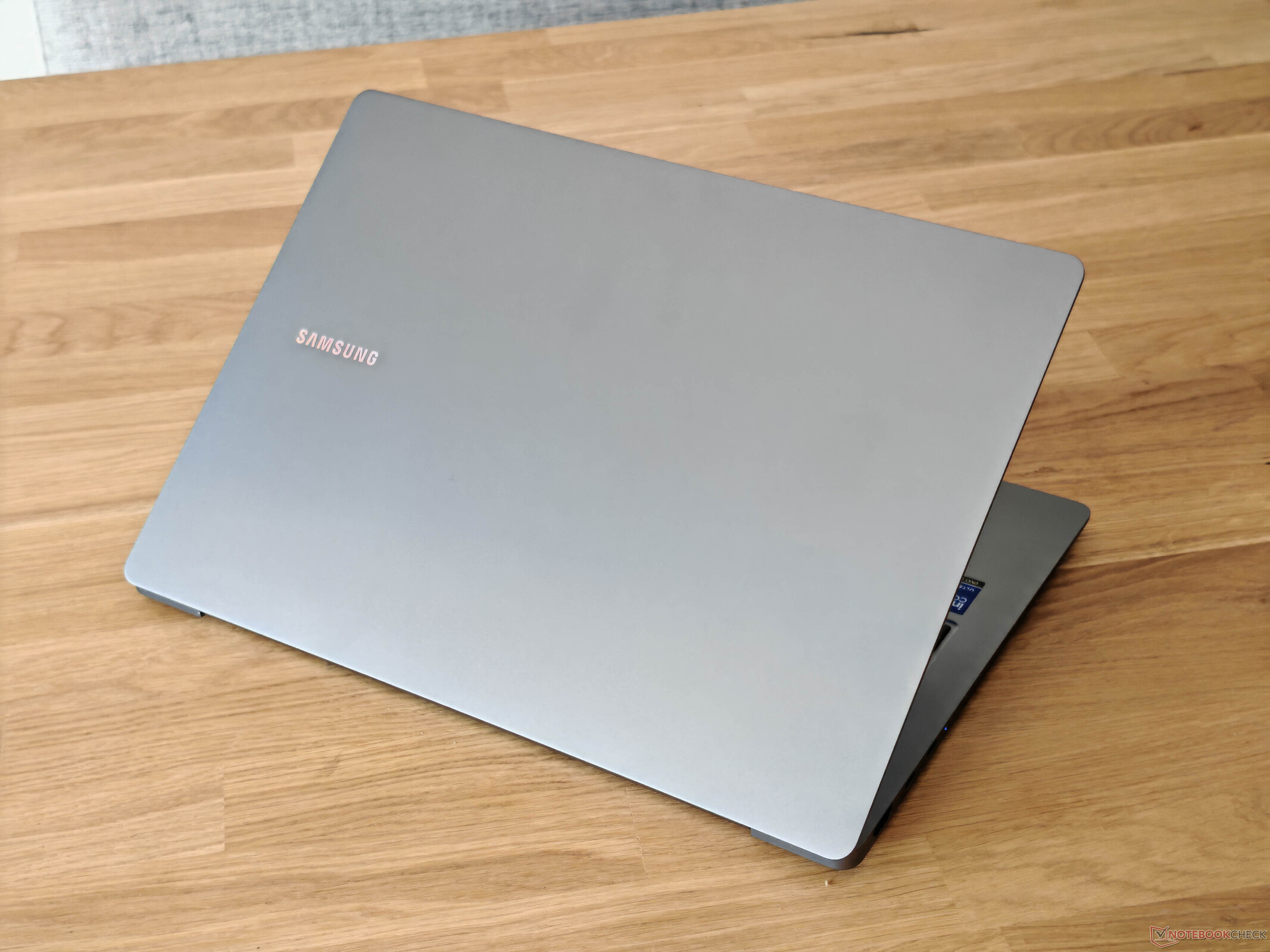 Samsung Galaxy Book5 Pro 14 review - Finally a rival to Apple's MacBook ...