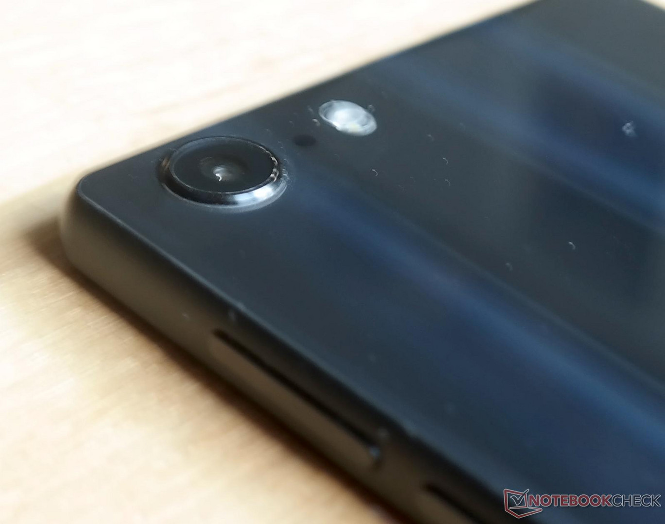 Maze Alpha X Smartphone Review - NotebookCheck.net Reviews