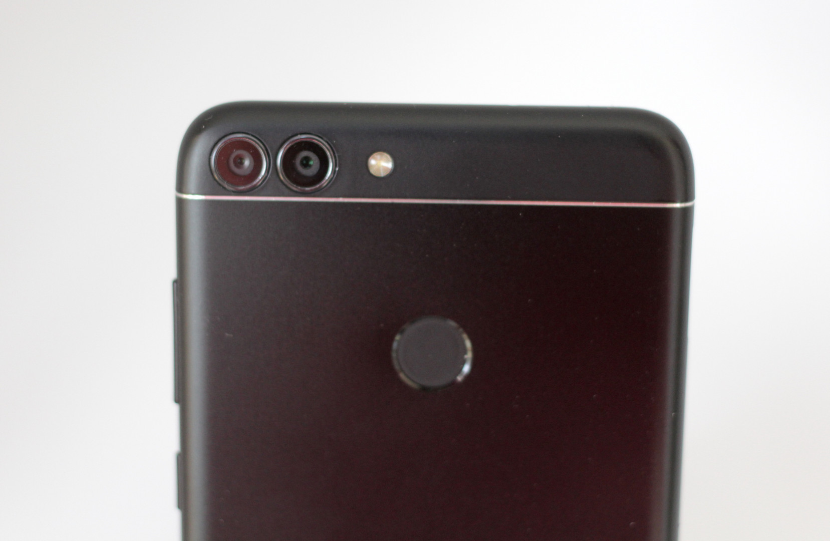 Huawei P Smart Smartphone Review - NotebookCheck.net Reviews