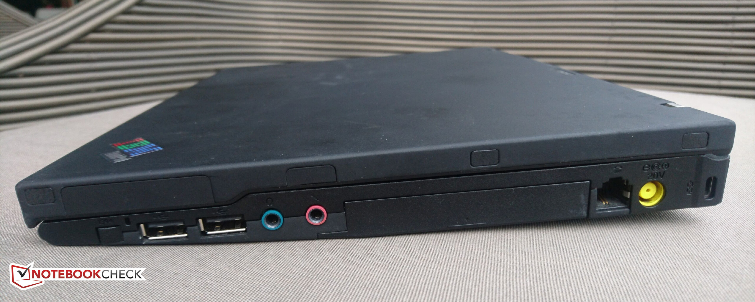 X62 Laptop Review - NotebookCheck.net Reviews