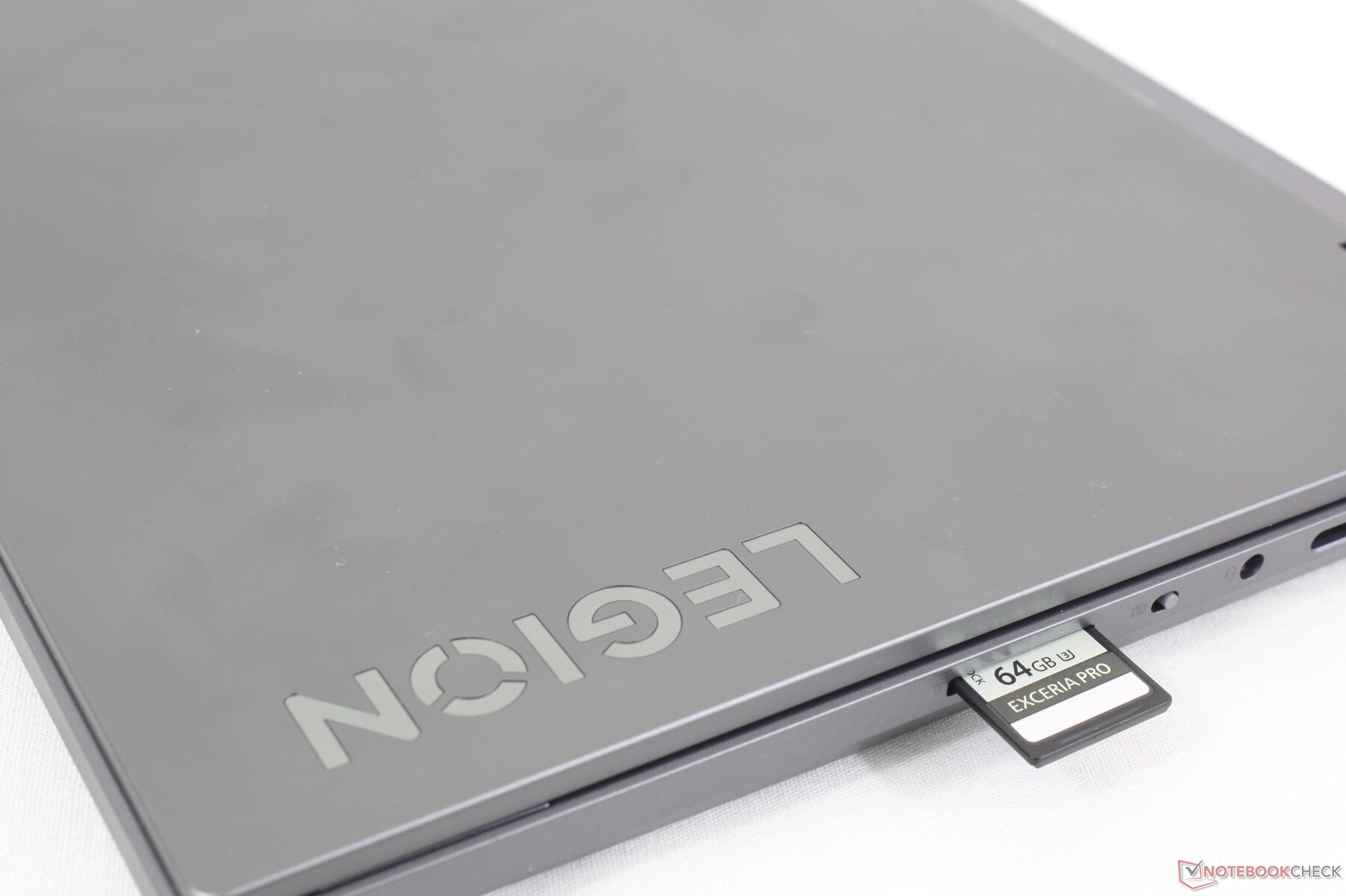 Lenovo Legion Slim 5 14APH8 laptop review: 120 Hz 2.5K OLED sweet spot ...