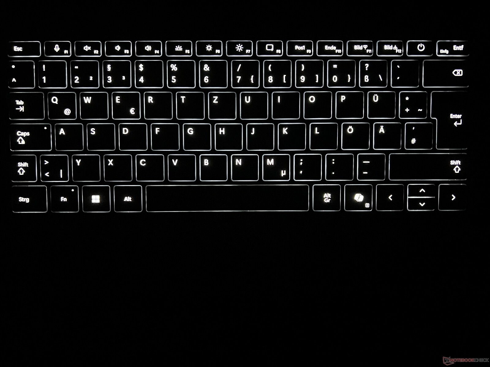 Microsoft Surface Laptop 7 15 Lunar Lake review - A slap in the face ...