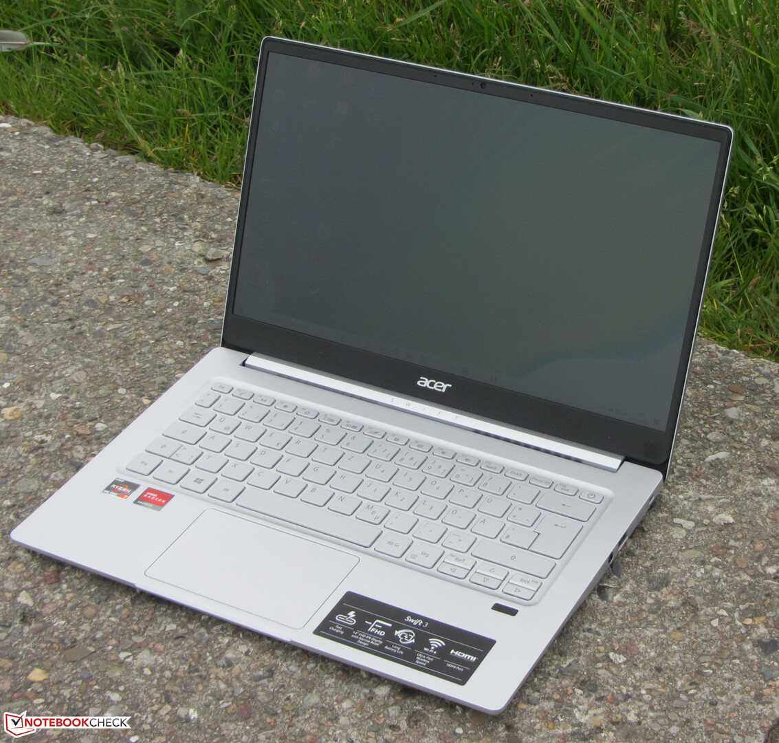 Acer Swift 3 SF314-42 in Review: A well-rounded device with Ryzen 3 ...