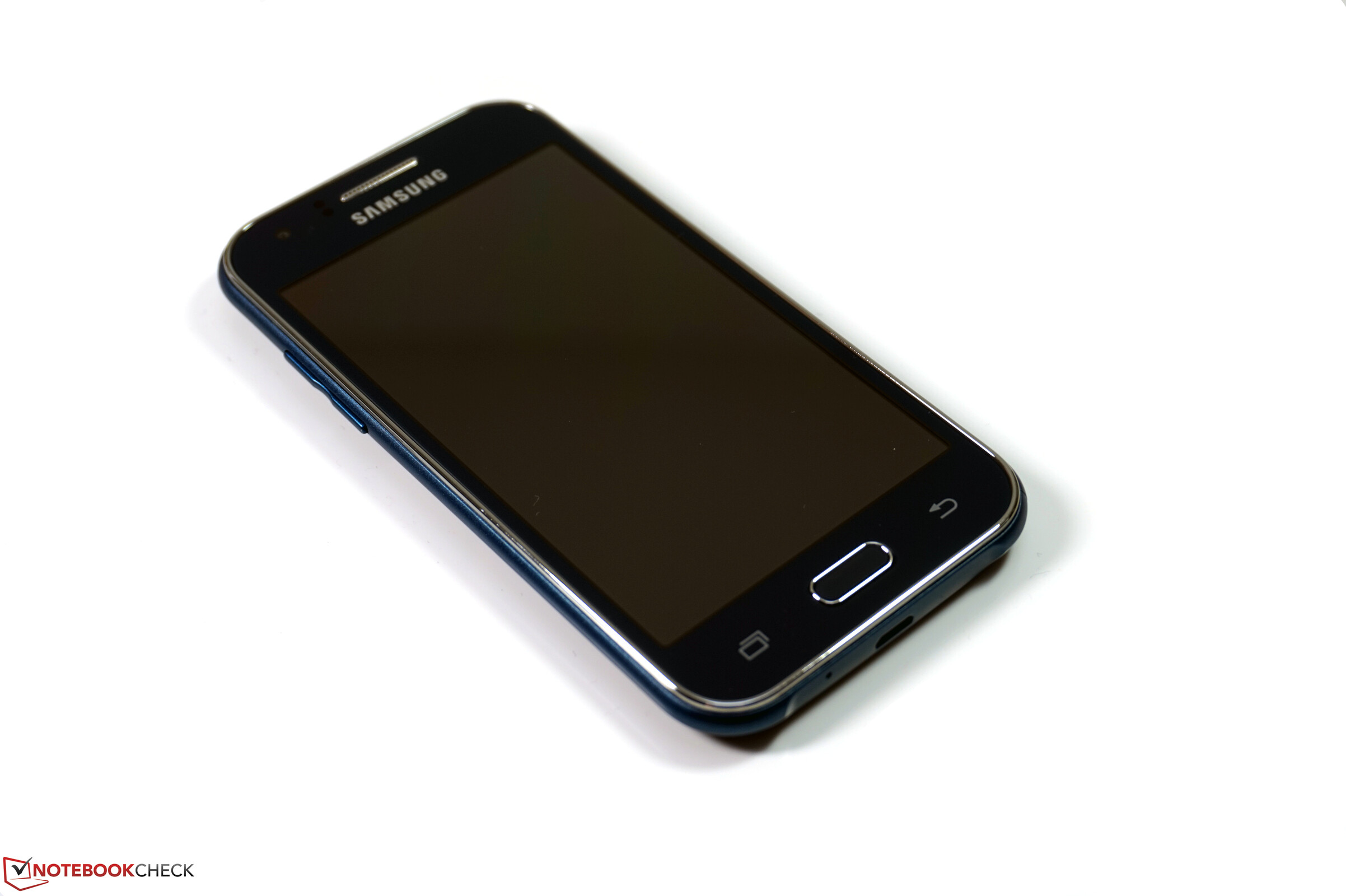 Samsung Galaxy J1 Smartphone Review - NotebookCheck.net Reviews
