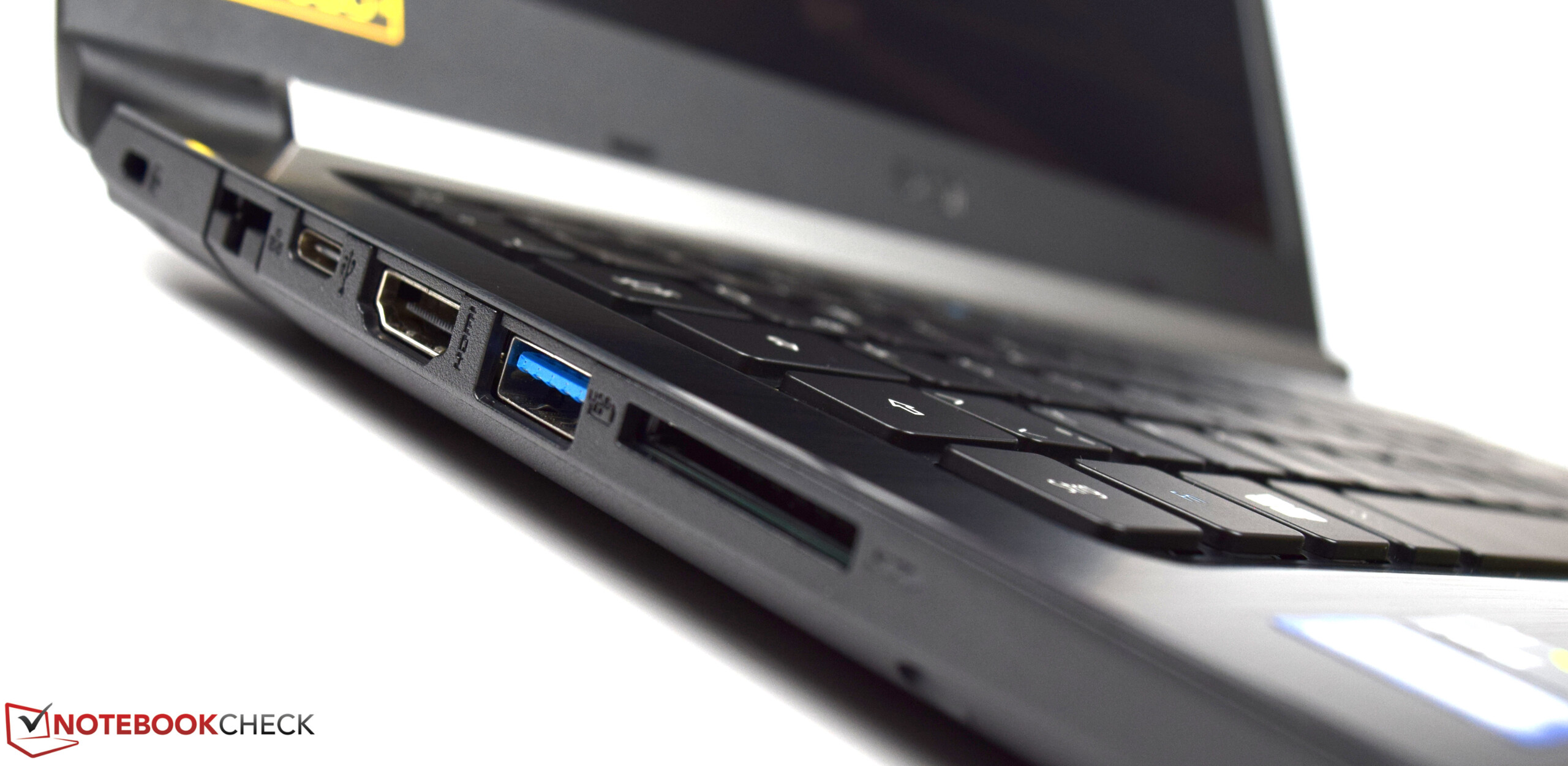 Acer Aspire 7 A715 (7300HQ, GTX 1050) Laptop Review - NotebookCheck.net ...