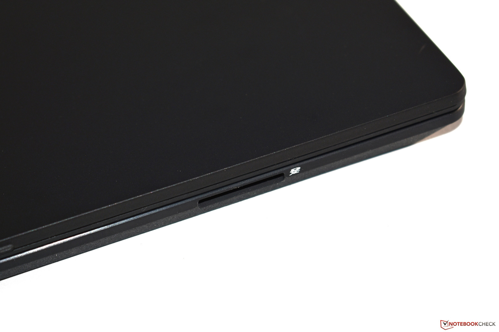 Fujitsu LifeBook U728 (i5-8250U, FHD) Laptop Review - NotebookCheck.net ...