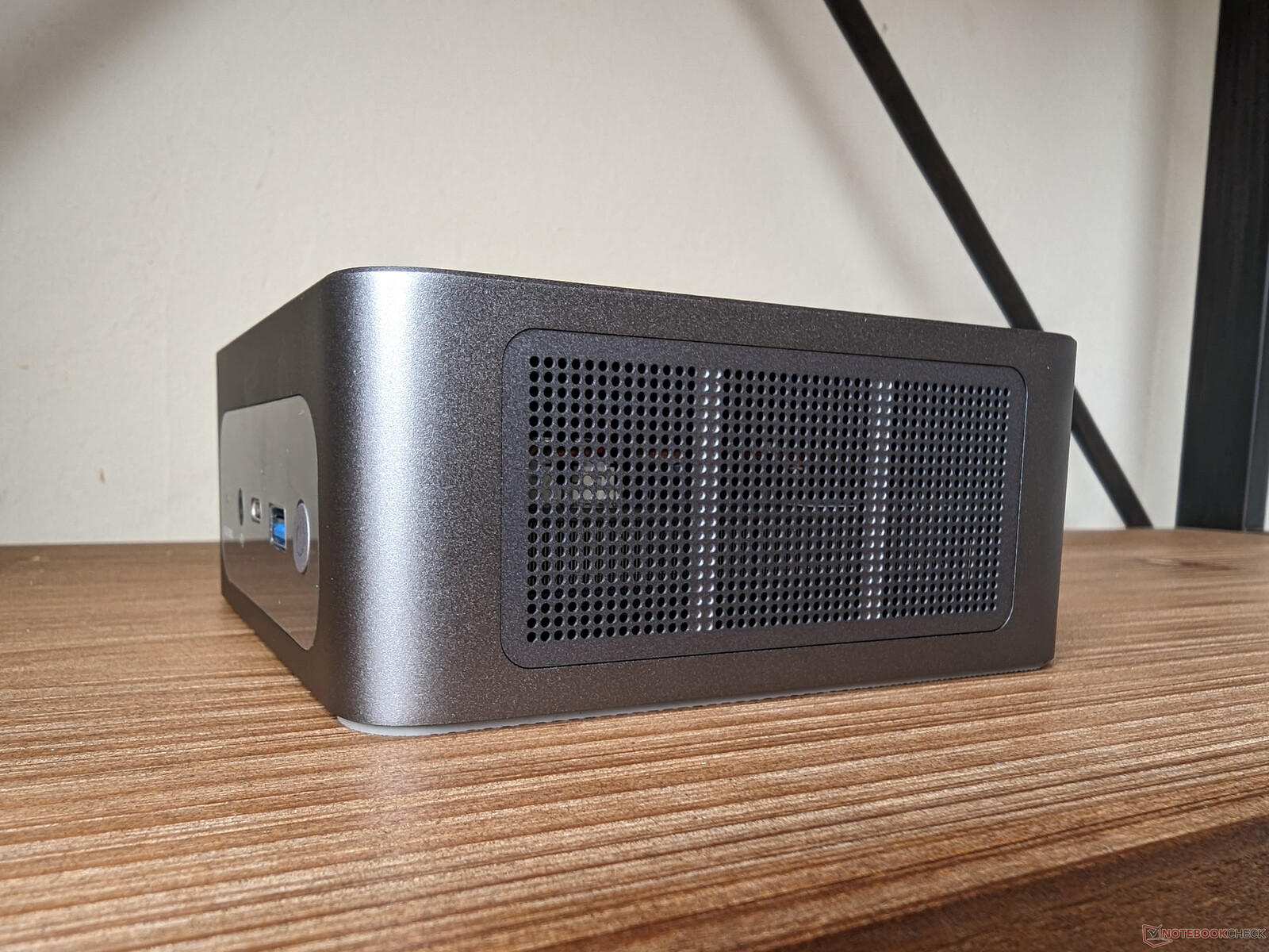 Beelink SER7 mini PC review: Ryzen 7 7840HS with vapor chamber cooling ...