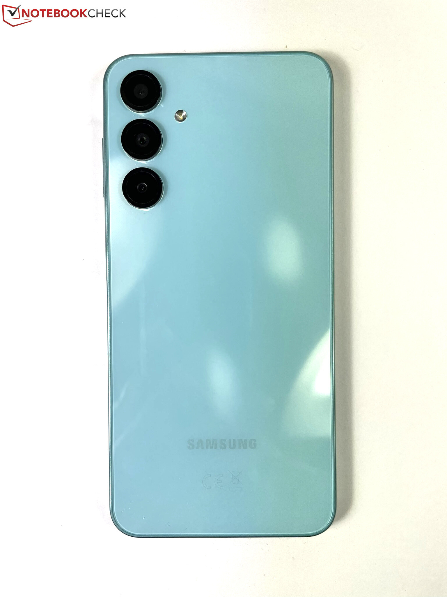 Samsung Galaxy A16 5G smartphone review - The particularly inexpensive Galaxy with 6 years of ...