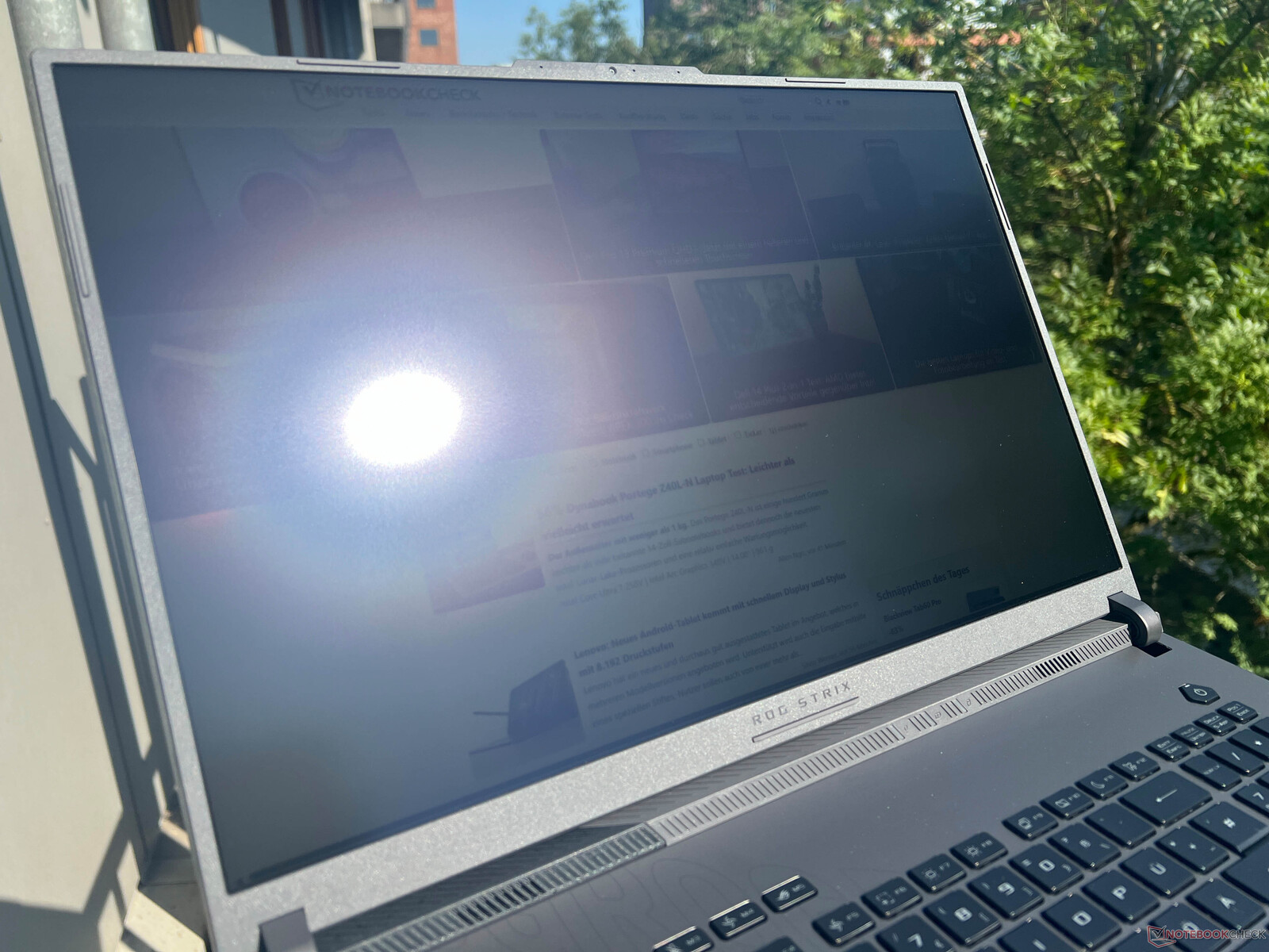 Asus ROG Strix G18 2025 review - An 18-inch gaming laptop with the ...