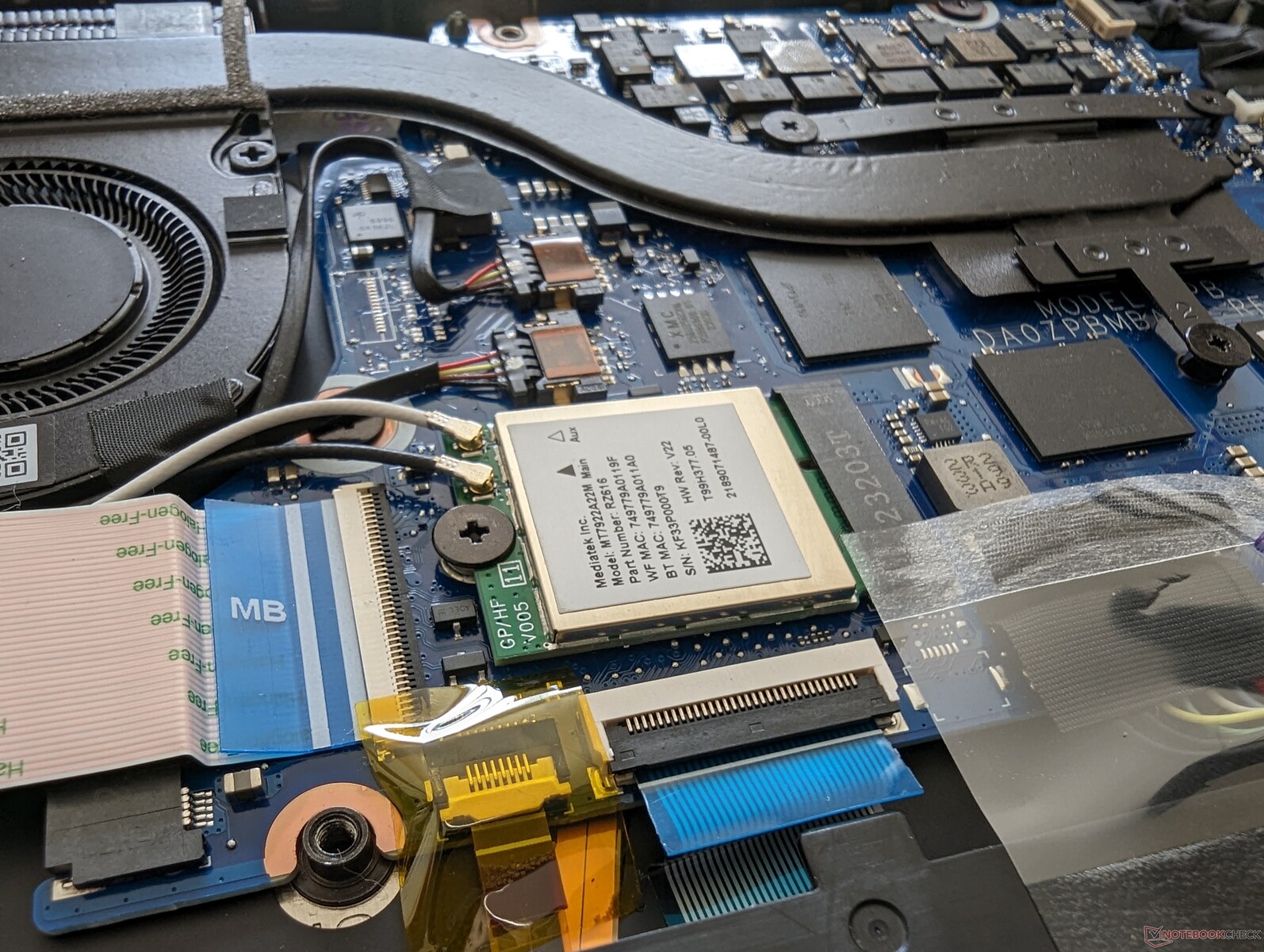 Acer Swift Edge 16 Ryzen 7 7840U laptop review: Zen 4 CPU and 3.2K 120 ...