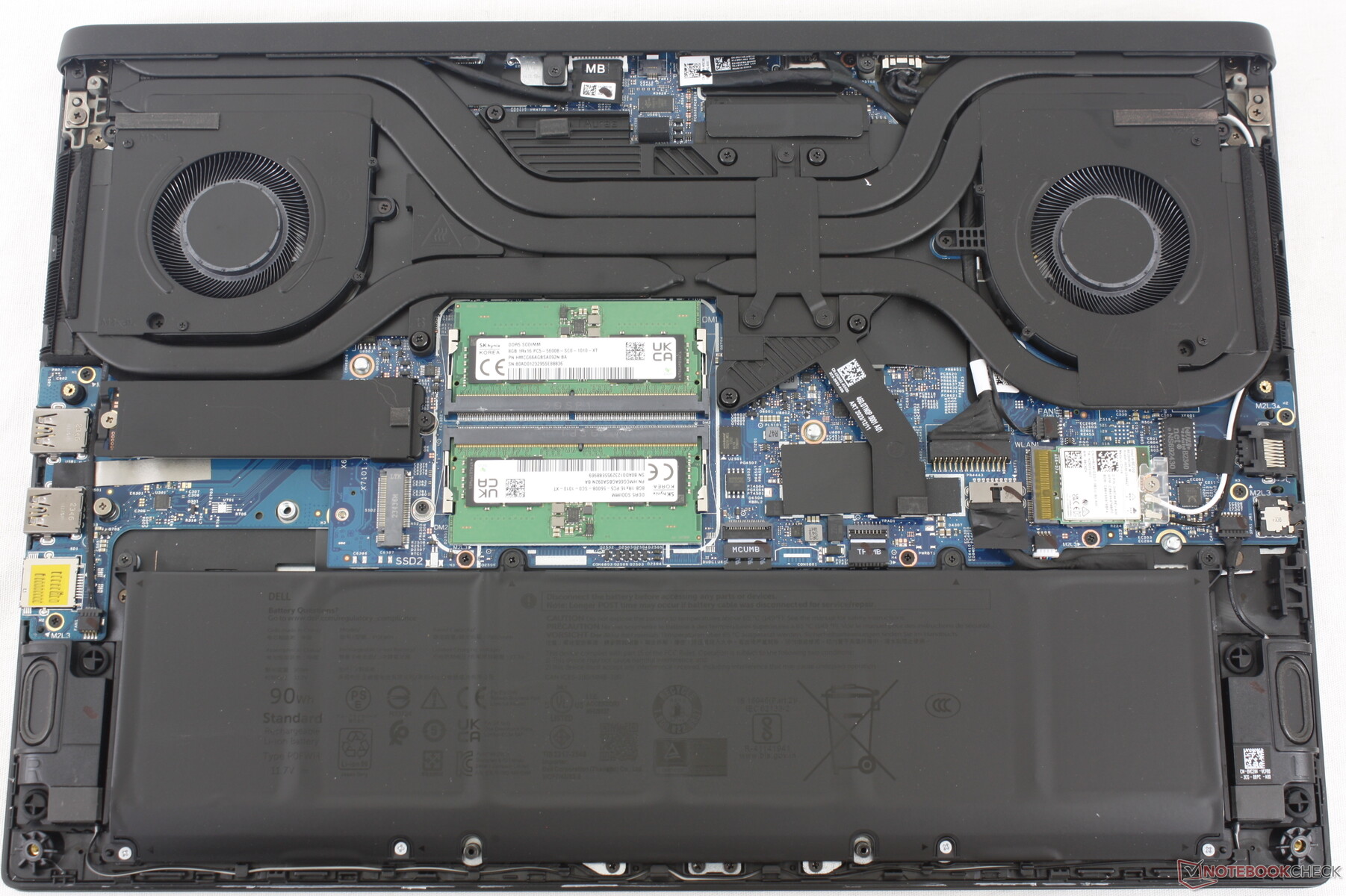 Alienware m16 R2 laptop review: Big and risky changes - NotebookCheck ...