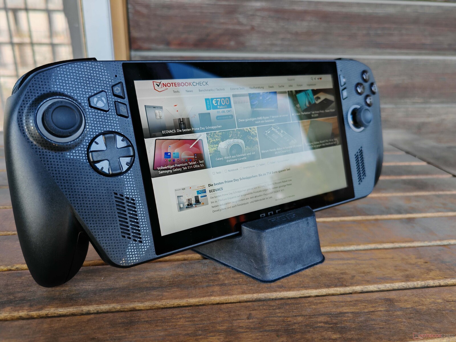Full-screen Xbox experience for gaming handhelds - Asus ROG Xbox Ally X ...
