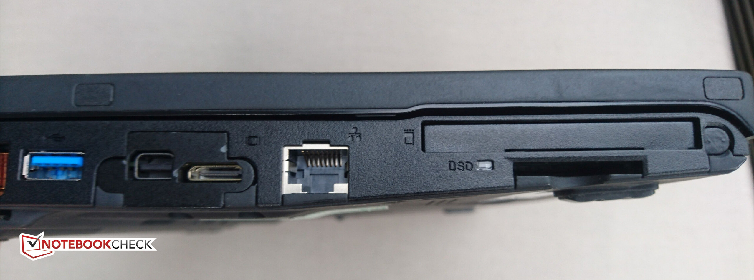 X62 Laptop Review - NotebookCheck.net Reviews