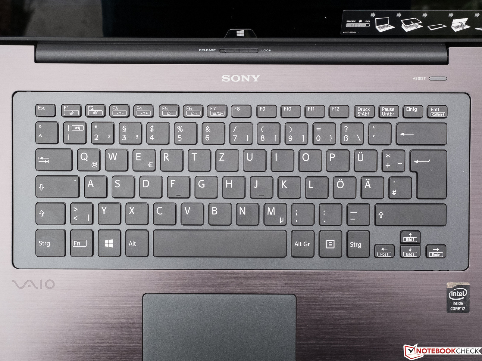 Review Sony Vaio Fit multi-flip SV-F15N1Z2E/B Convertible ...