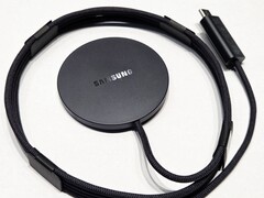 Leak shows official Samsung Galaxy S26 Ultra Qi2 charger with ...