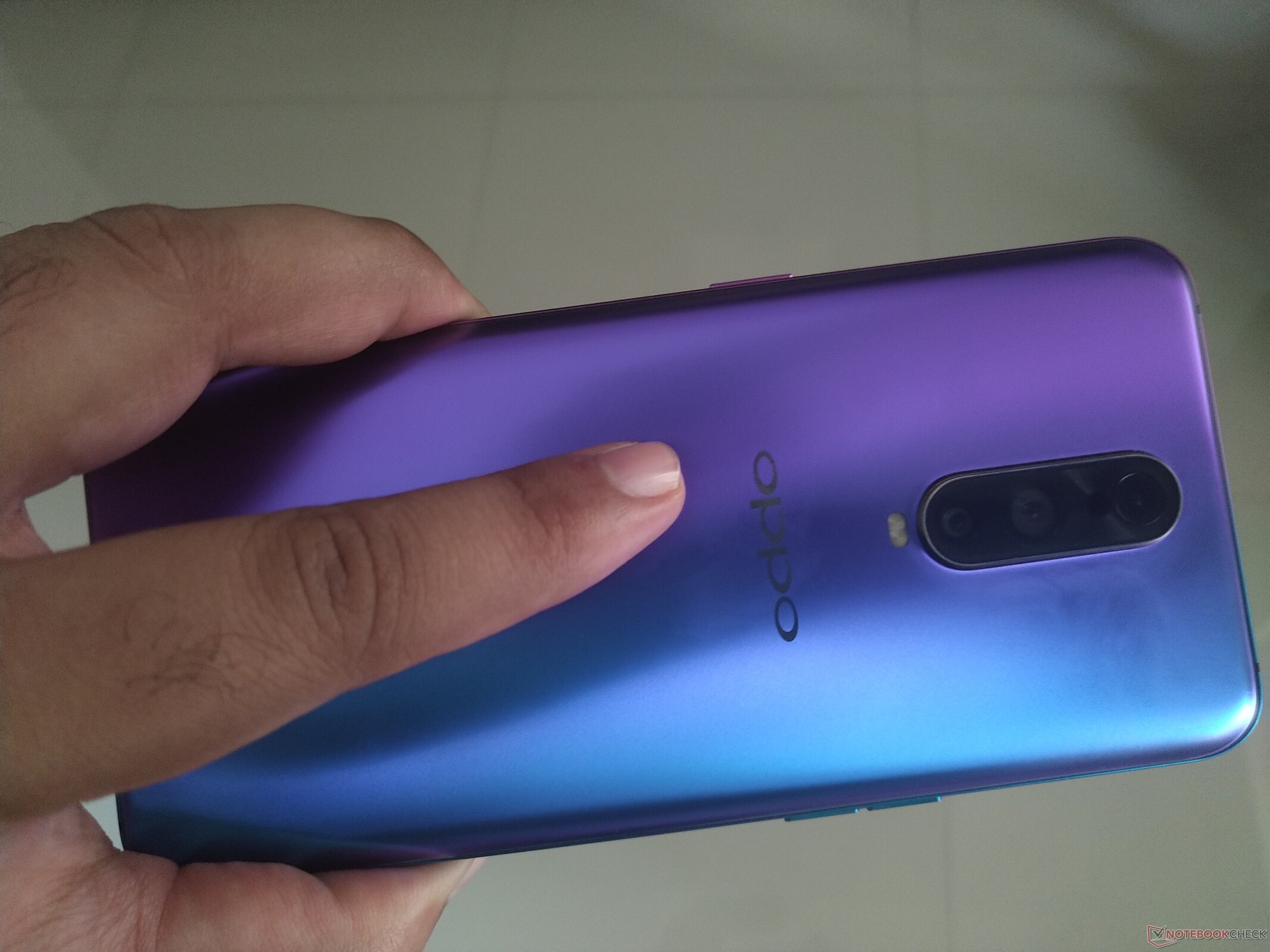 Oppo R17 Pro Smartphone Hands-on Review - NotebookCheck.net Reviews
