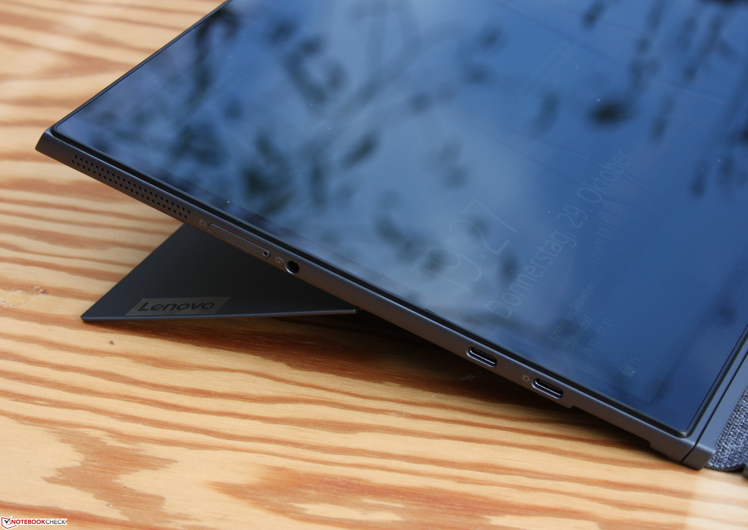 Lenovo Yoga Duet 7 Review: Surface Pro 7 competitor with only a few ...