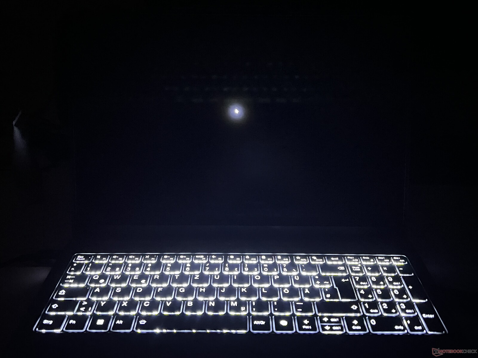 Lenovo Yoga Pro 9i 16 G9 laptop review: MiniLED with 1200 nits and Core ...