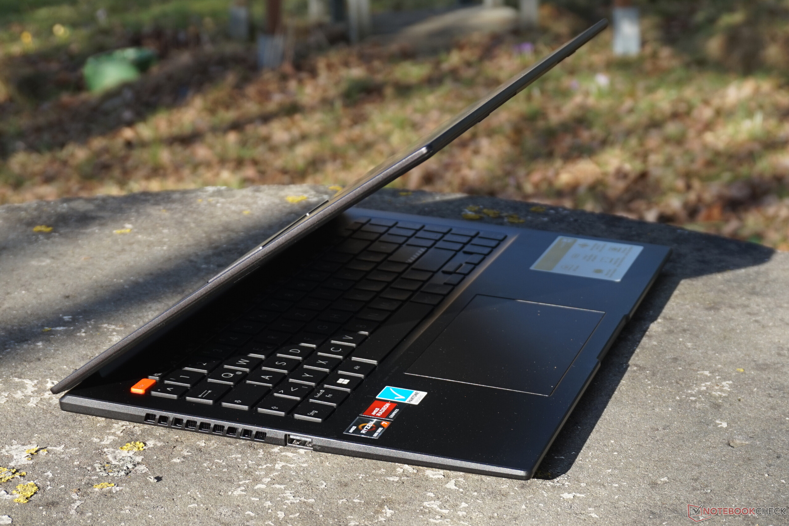 Asus VivoBook S15 laptop review: iGPU provides performance boost ...