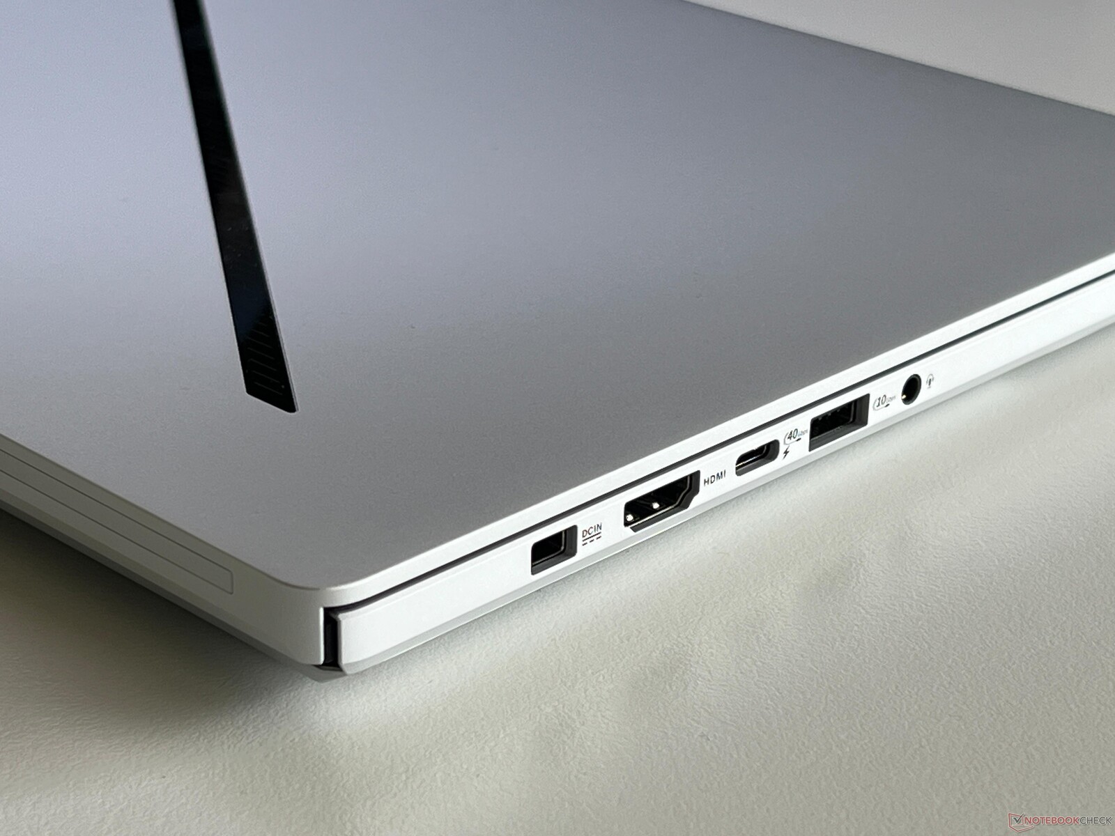 Asus ROG Zephyrus G14 2025 with RTX 5070 Ti and OLED display gets $400 ...