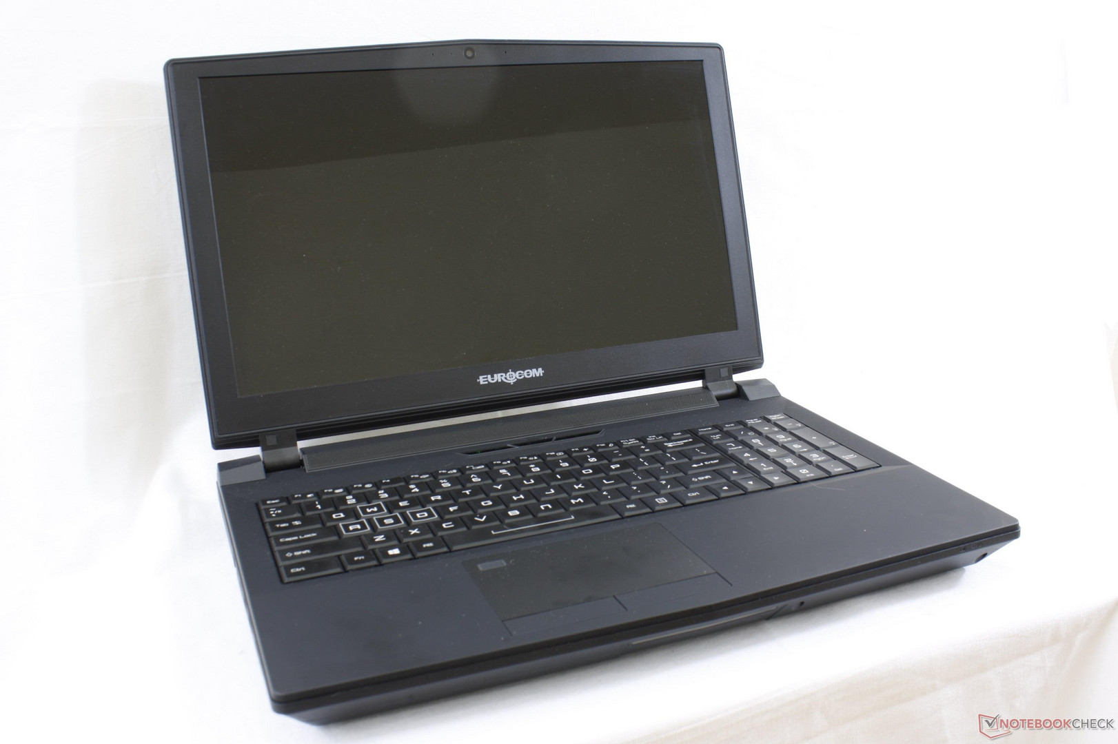 Eurocom Sky X4C (i7-8700K, GTX 1080, Clevo P751TM1-G) Laptop Review ...