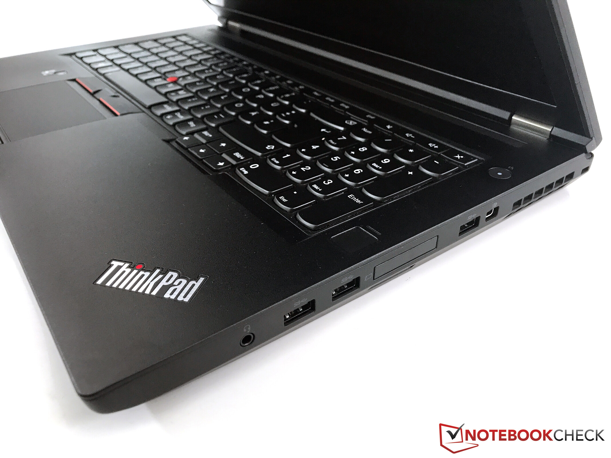 Lenovo ThinkPad P71 (i7, P3000, 4K) Workstation Review - NotebookCheck ...