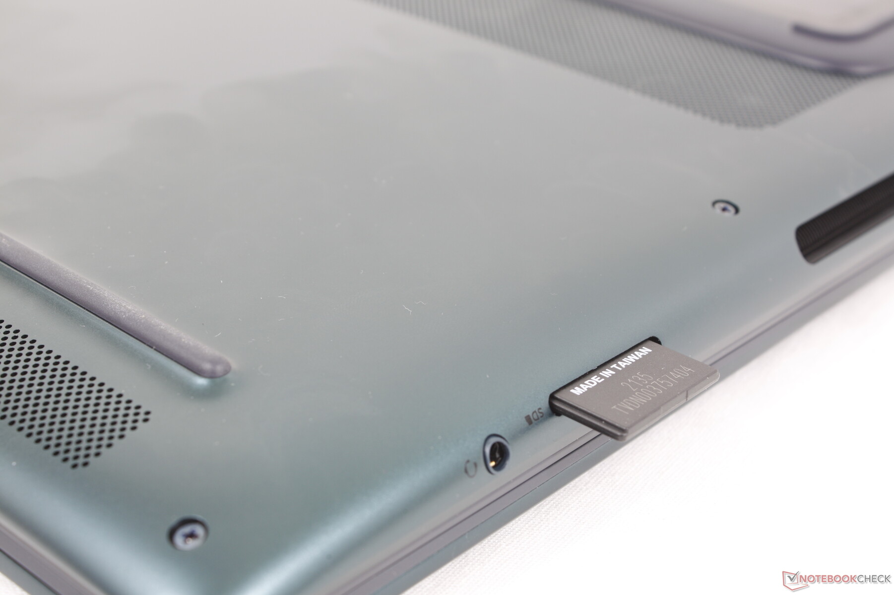 Alienware 18 Area-51 laptop review: Performance above all else ...