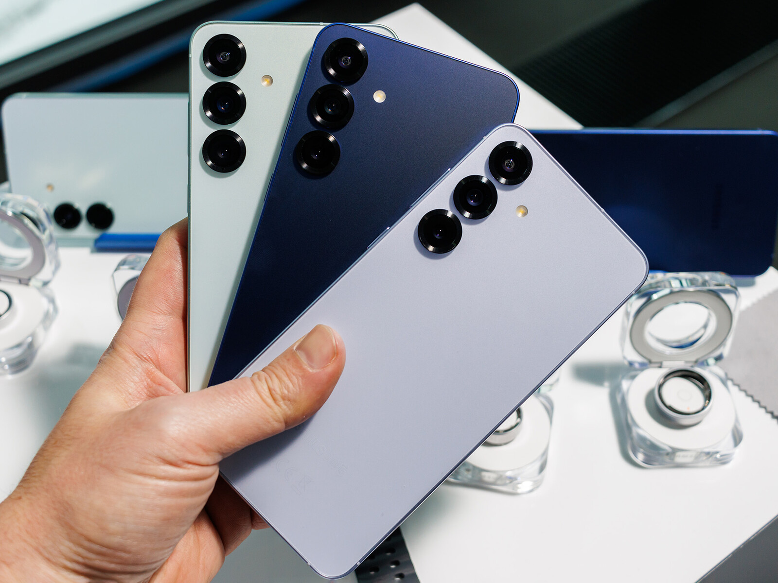 Samsung Galaxy S25+ - Notebookcheck.net External Reviews