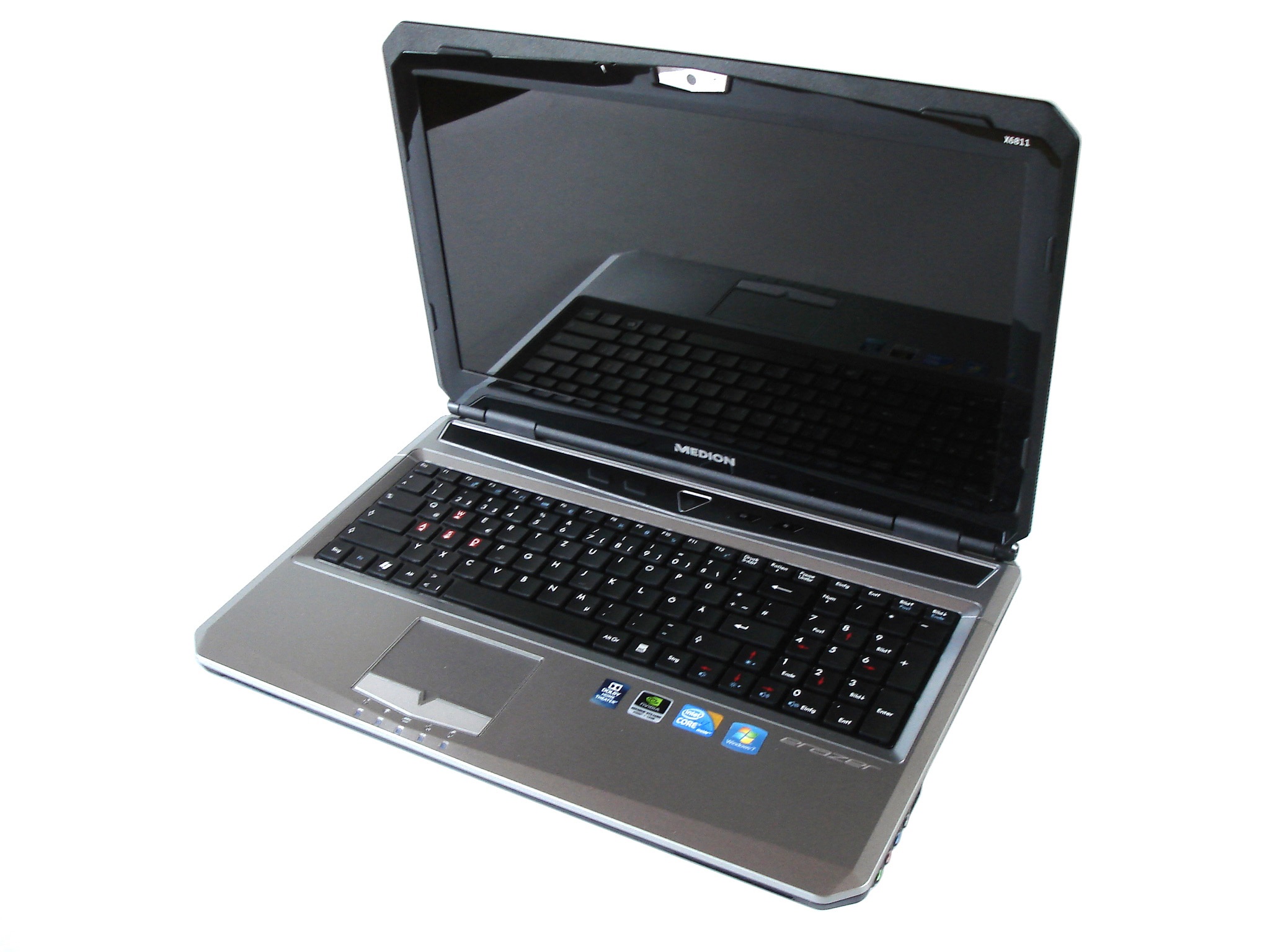 Medion Erazer X6811-MD97624 - Notebookcheck.net External Reviews